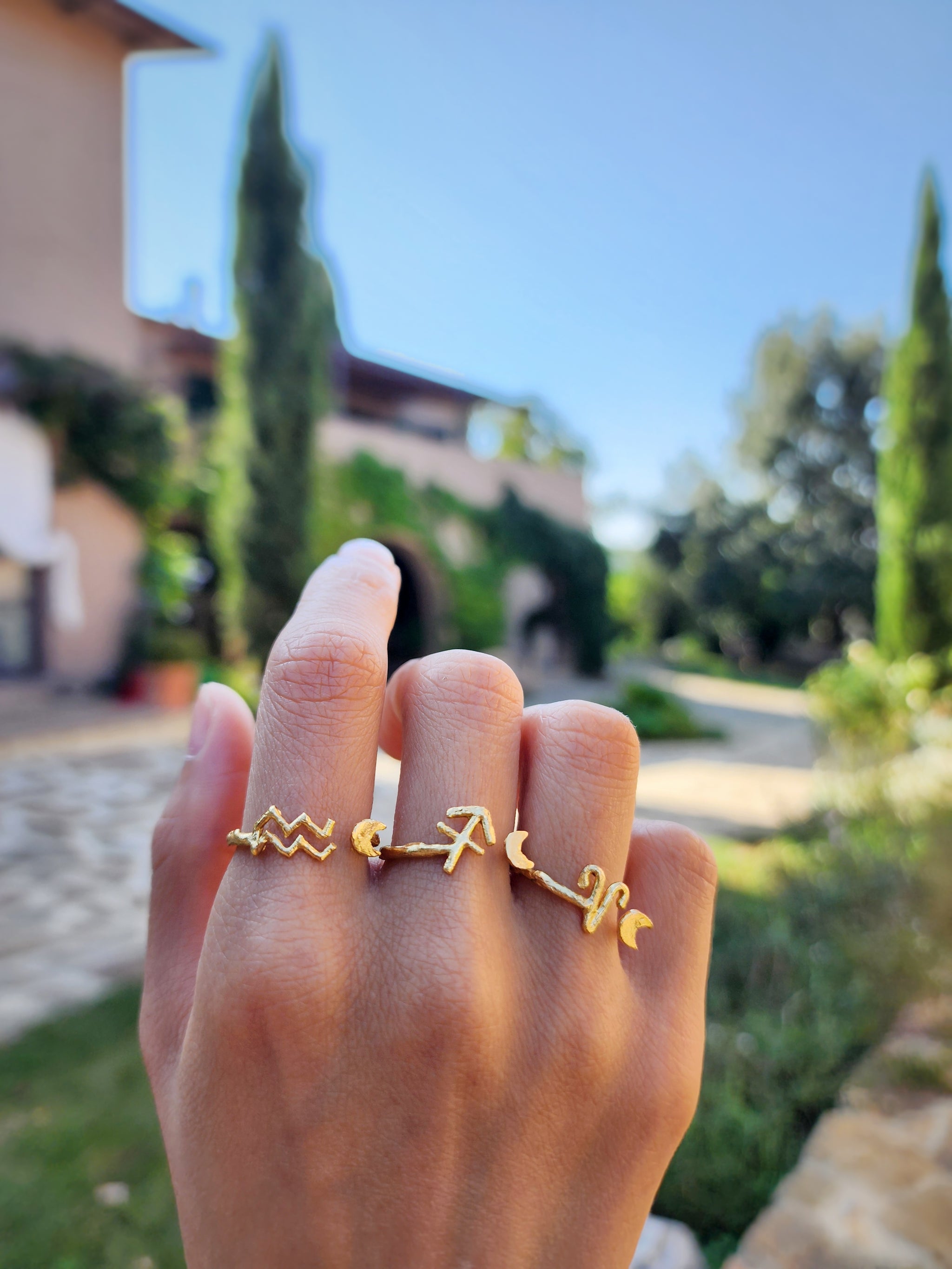 RINGS – Venus Trine Mars
